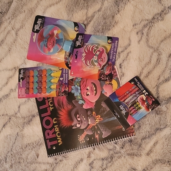 Dreamworks | Other | New 5pc Bundle Trolls World Tour Gift Set | Poshmark